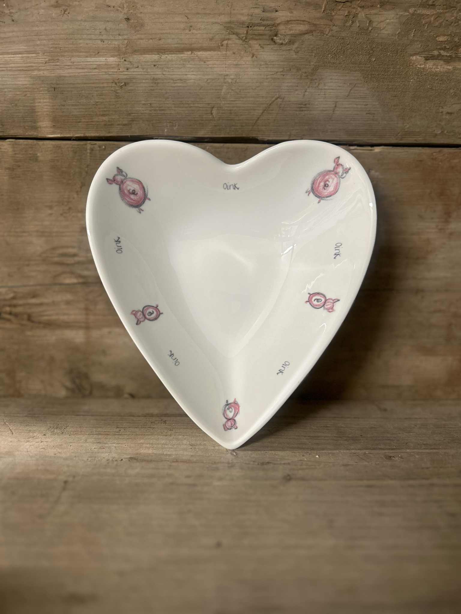 Penrose Piggies Heart Bowl – Welsh Connection